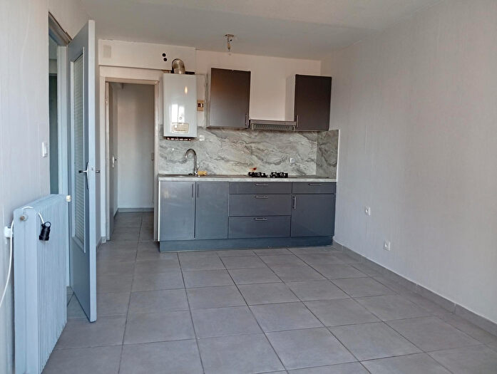 Perpignan, Saint-Martin : Appartement 2 pièces à vendre