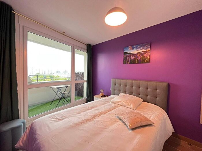 Hôtel de Ville, Créteil : Appartement 6 pièces à louer
