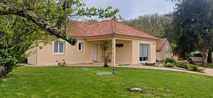 Maison 3 pièces à Azerat, à vendre