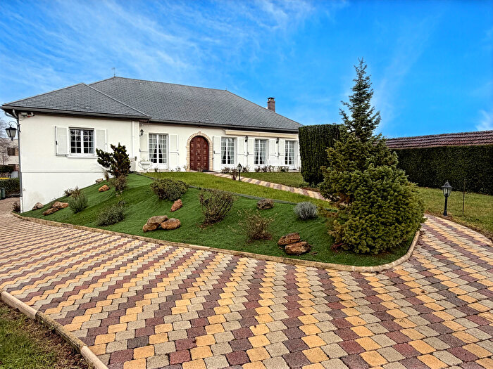 Maison à vendre - Saint-Julien-les-Villas - 6 pièces - 5 chambres