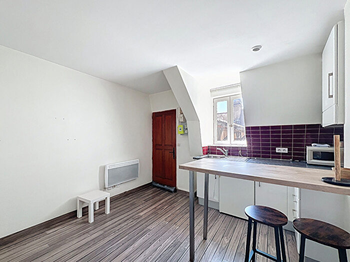 Appartement à vendre - Dijon, Centre-ville - 1 pièce - 1 chambre