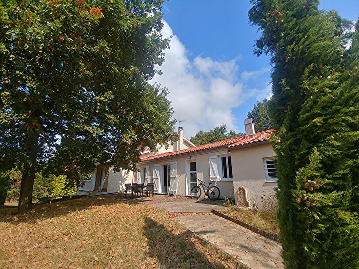 Maison 7 pièces à vendre - Génébrières