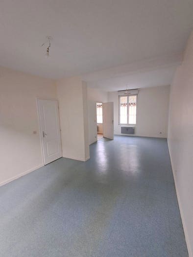 Appartement 3 pièces à Lisieux, à louer