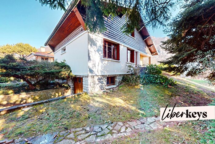 Maison à vendre - Saint-Égrève, La Monta - 6 pièces - 2 chambres