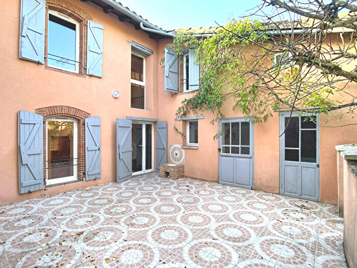 Maison 5 pièces à vendre à Saint-Sulpice-la-Pointe