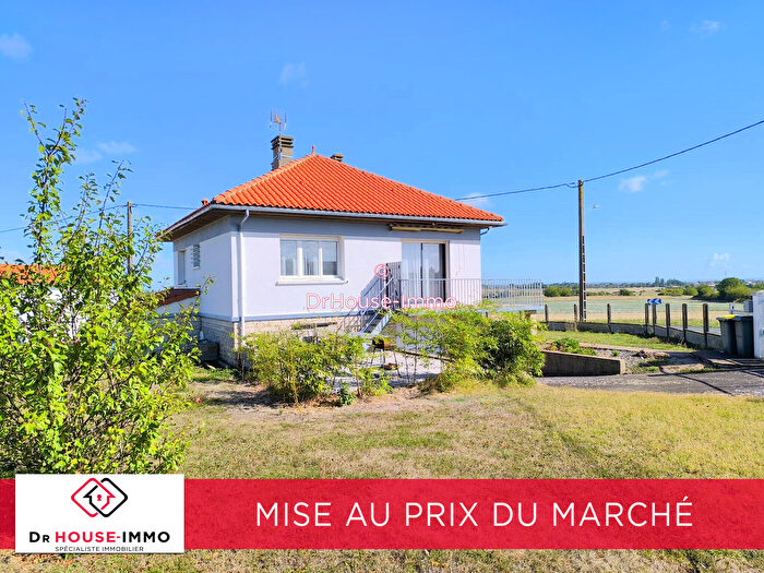 Maison à vendre - Sainte-Radegonde - 4 pièces - 3 chambres