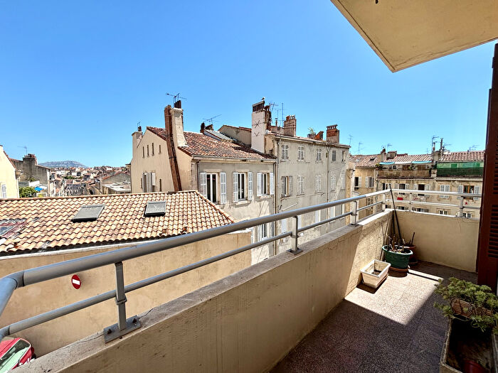 Appartement 3 pièces à Marseille 1er, Chapitre, à vendre