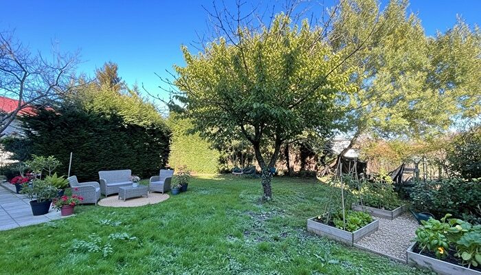 Maison 8 pièces à Gourdan-Polignan, à vendre