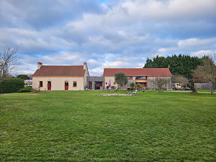Maison 8 pièces à vendre à Fougeré