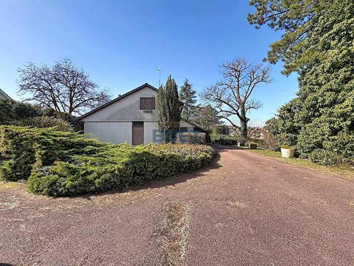 Maison à vendre - Talant, Centre-ville - 8 pièces - 5 chambres