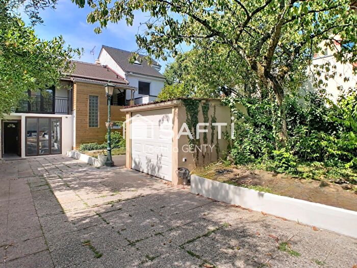 Colombes, Grèves Plateau : Appartement 3 pièces à louer