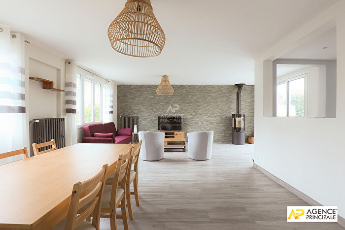 Maison 6 pièces à Maisons-Laffitte, Ouest, à louer