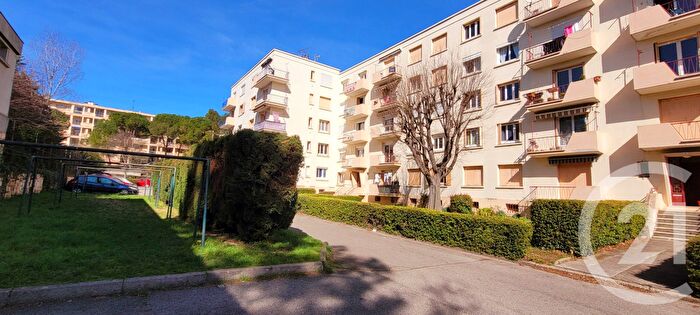 Appartement à louer - Alès, Bruèges, Croupillac, Clavières, Chantilly - 3 pièces - 2 chambres