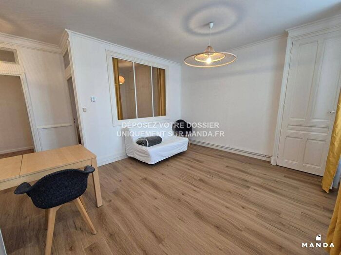 Gratte Ciel, Villeurbanne : Appartement 2 pièces à louer