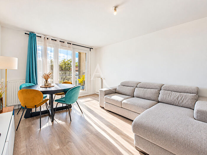 Appartement 3 pièces à Noisy-le-Grand, Centre-ville, à vendre