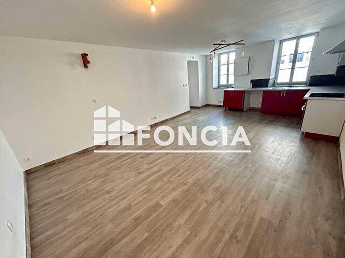 Appartement à louer - Est, Miribel - 5 pièces - 4 chambres