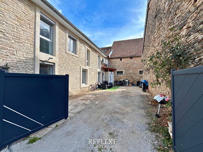 Maison 6 pièces à Chouzelot, à vendre