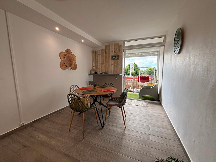 Les Abymes - Appartement 1 pièce à louer