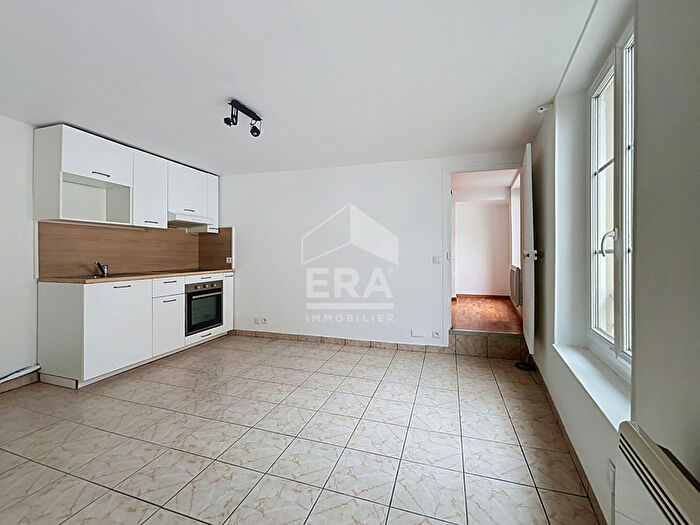 Étampes, Saint-Pierre : Appartement 3 pièces à vendre