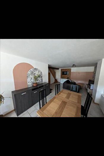 Appartement à louer - Épeugney - 3 pièces - 2 chambres