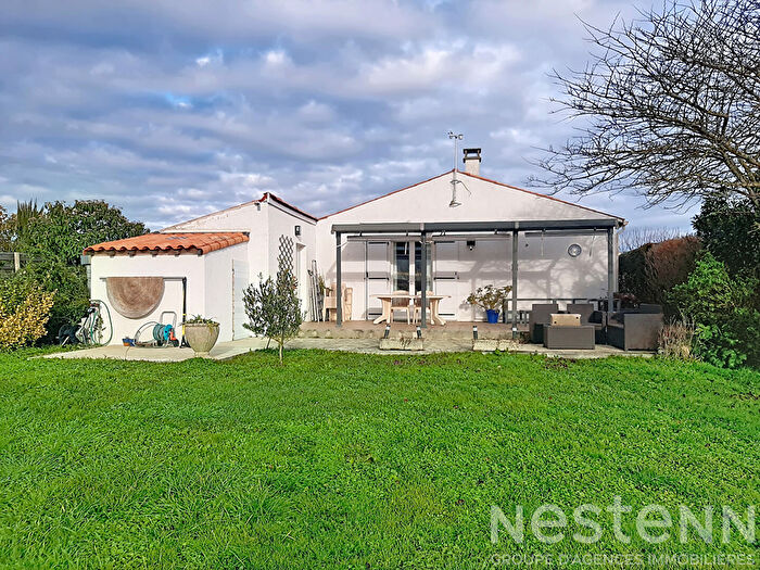 Maison à vendre - Semussac - 6 pièces - 4 chambres