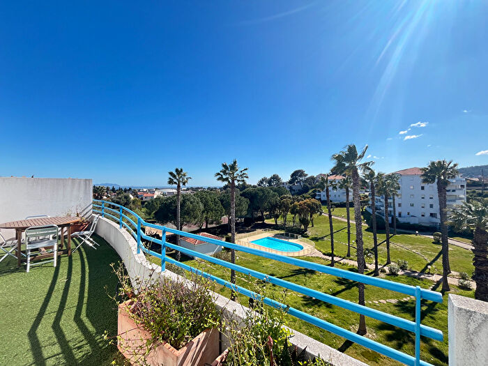 Appartement à louer - La Ciotat, Saint-Hermentaire, Les Séveriers, La Salle - 5 pièces - 4 chambres