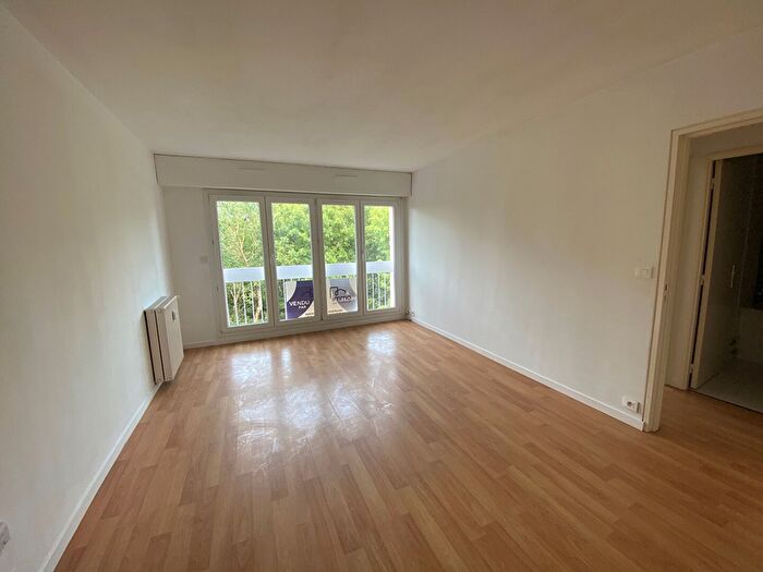 Appartement à vendre - Évry, Grand Bourg - 2 pièces - 1 chambre