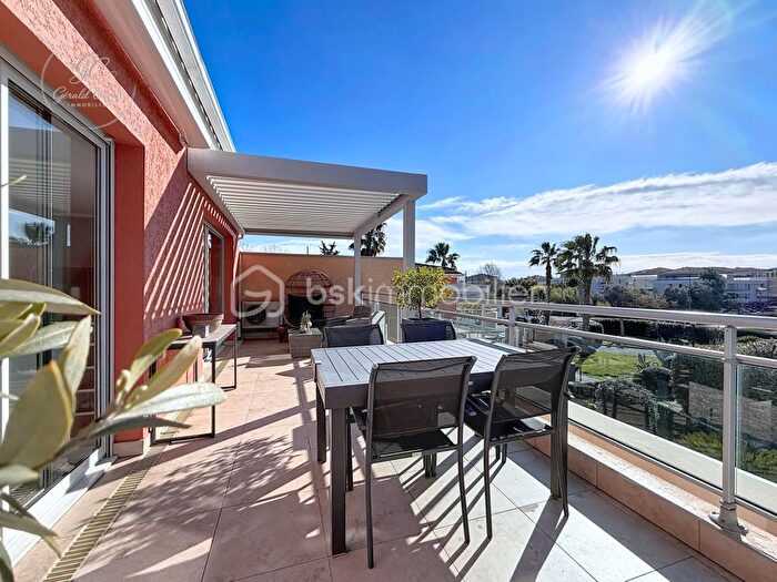 Appartement à vendre - Mandelieu-la-Napoule, Capitou - 3 pièces - 2 chambres