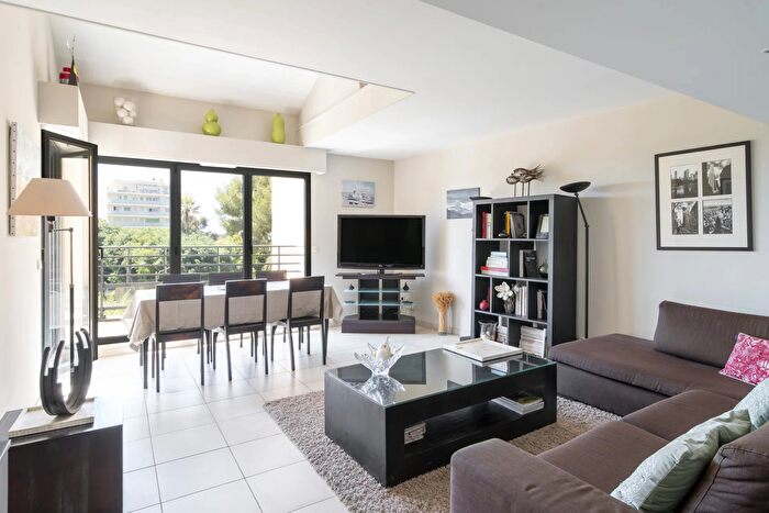 Appartement à vendre - Cannes, Prado, République - 5 pièces - 4 chambres