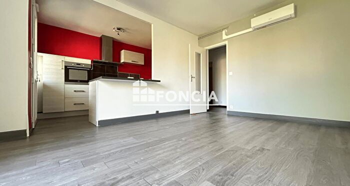 Villeneuve-sur-Lot, Saint-Etienne : Appartement 3 pièces à vendre