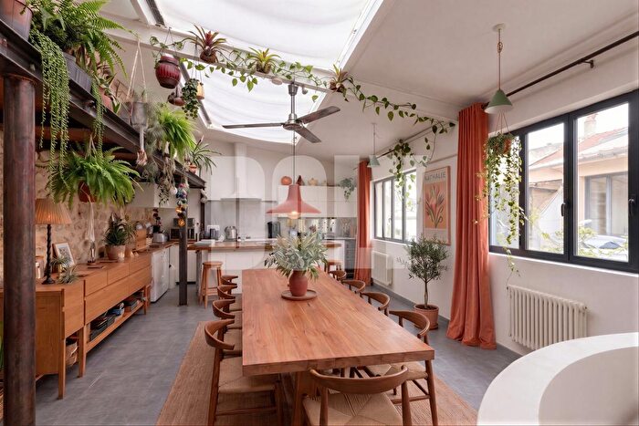 Appartement 8 pièces à vendre à Paris 11ème, République, Saint-Ambroise