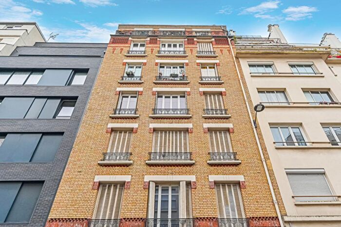 Appartement à vendre - Paris e , Plaine, Lagny - 1 pièce