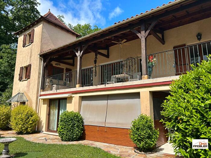 Sarlat-la-Canéda : Maison 8 pièces à vendre