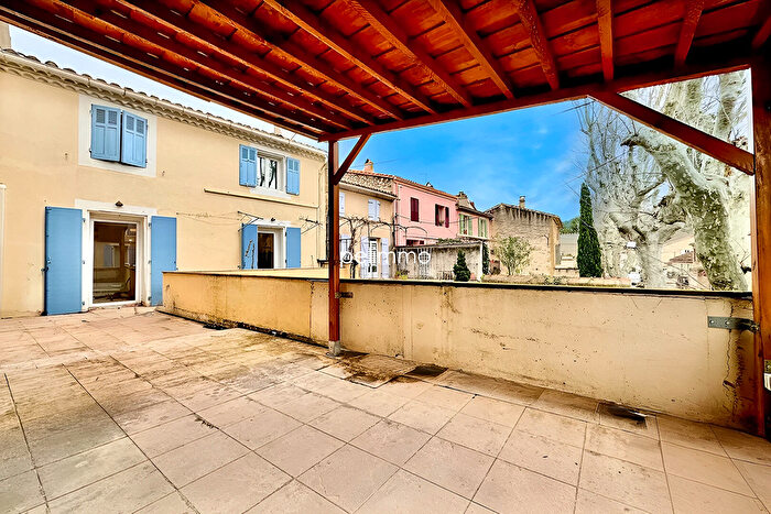 Appartement à vendre - Eyguières - 3 pièces - 2 chambres