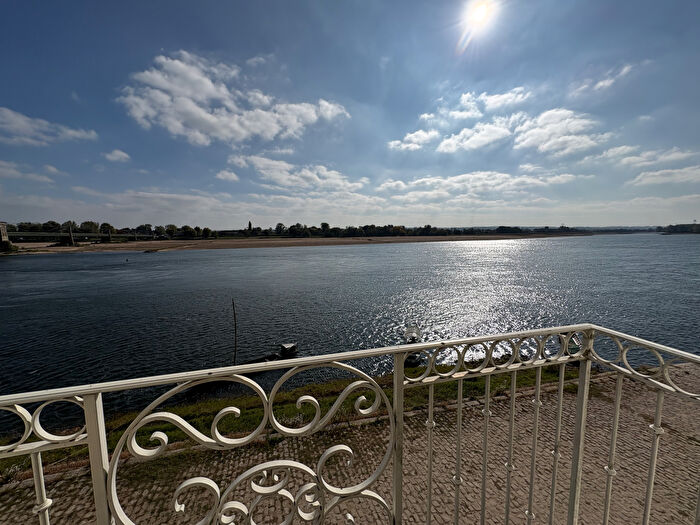 Maison à vendre - Ingrandes - 7 pièces - 3 chambres