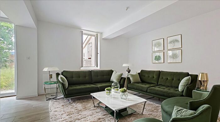 Maison à vendre - Saint-Sulpice-la-Pointe - 4 pièces - 3 chambres