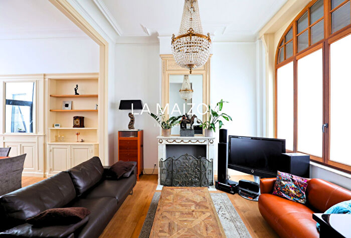 Maison à vendre - Lille, Centre-ville, Euralille - 10 pièces - 6 chambres