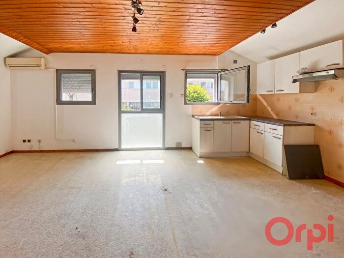 Appartement à louer - Centre Est, Moissac - 2 pièces