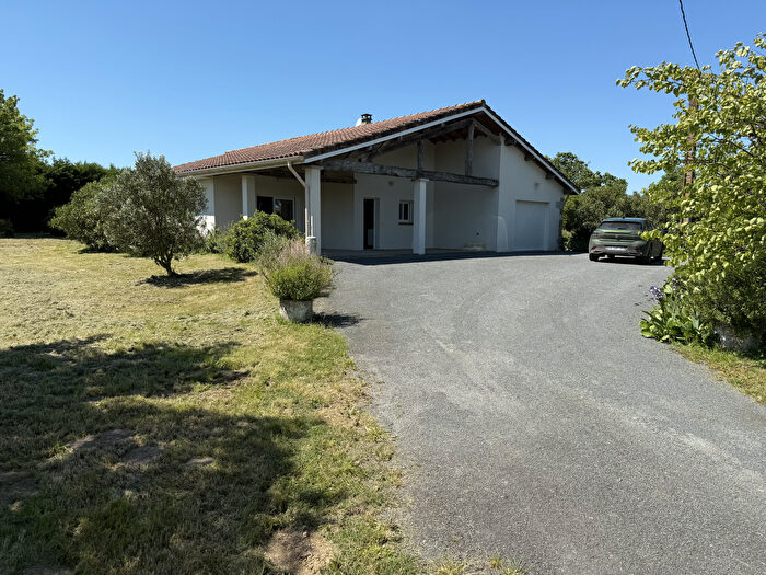 Maison à vendre - Puch-dAgenais - 5 pièces - 3 chambres