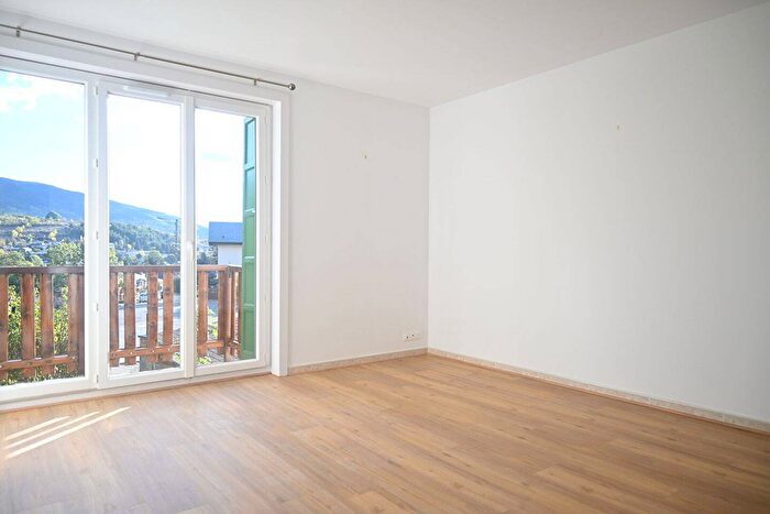Appartement à louer - Saillagouse - 4 pièces - 3 chambres
