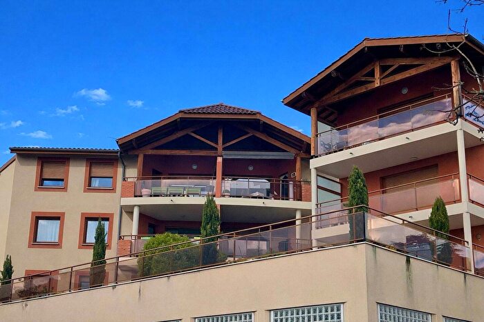 Appartement à louer - Centre Ville, Roche-la-Molière - 2 pièces - 1 chambre