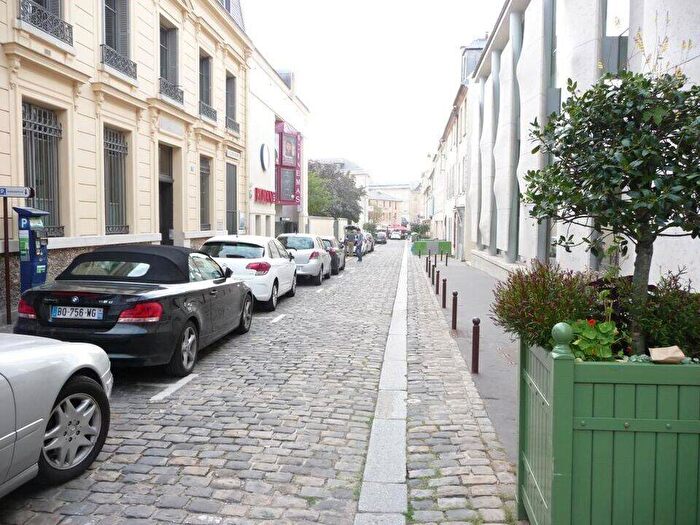 Appartement à louer - Domaine National du Château, Versailles - 2 pièces - 1 chambre