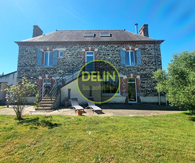 Bourgbarré - Maison 9 pièces à vendre