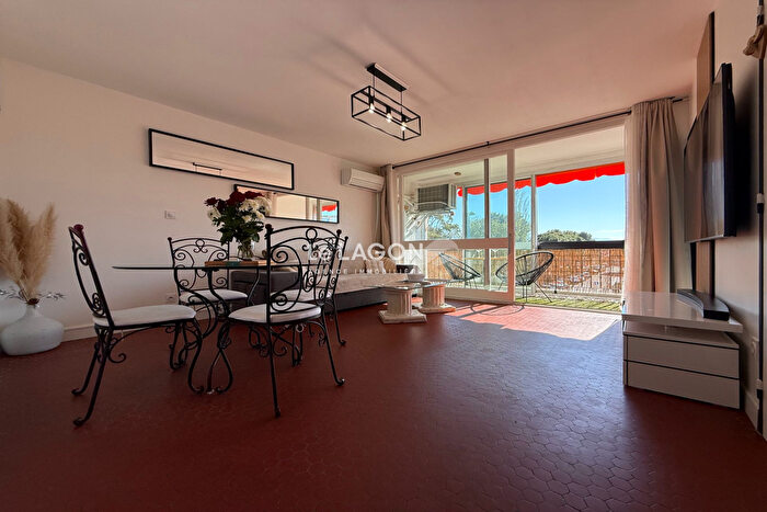 Appartement à vendre - Saint-Cyprien - 3 pièces - 2 chambres
