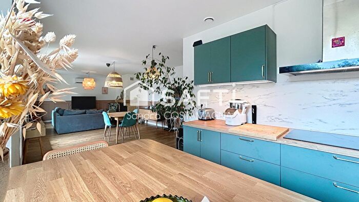 Maison à vendre - Montauban, Pays-Bas - 8 pièces - 6 chambres