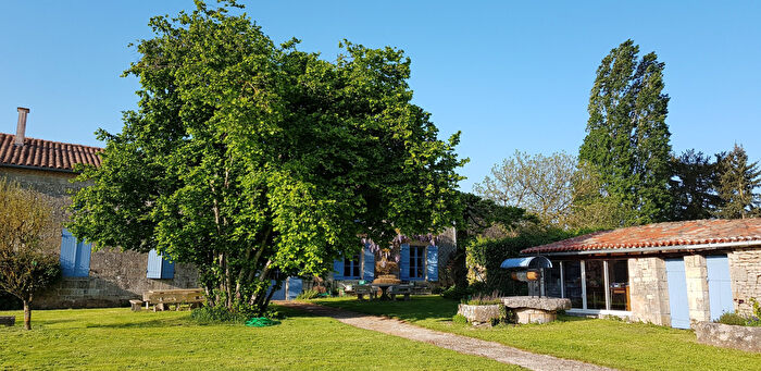 Maison à vendre - Melleran - 19 pièces - 10 chambres