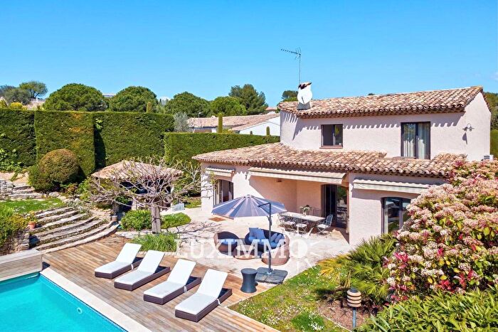 Maison 7 pièces à louer à Les Colles-Camp Lauvas-Font de lOrme, Mougins