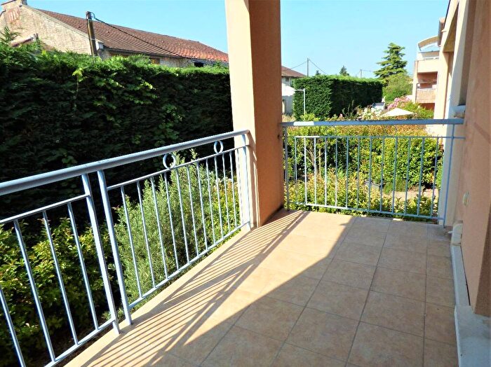 Appartement à louer - Le Thor - 2 pièces - 1 chambre