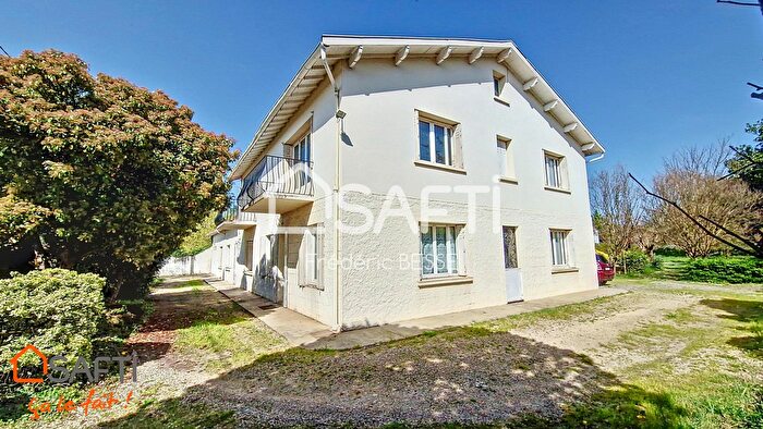 Maisons à vendre et appartements à louer - 1