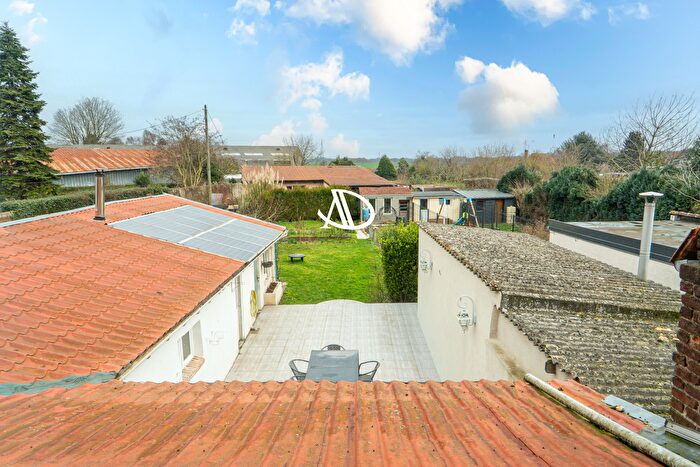 Maison à vendre - Harnes, Est - 7 pièces - 5 chambres